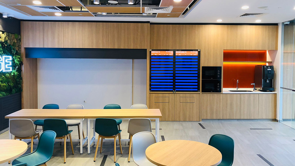 Changi Airport Terminal 2 Airside Lounge (A&A/Fit-Out) – Bespoke Builders